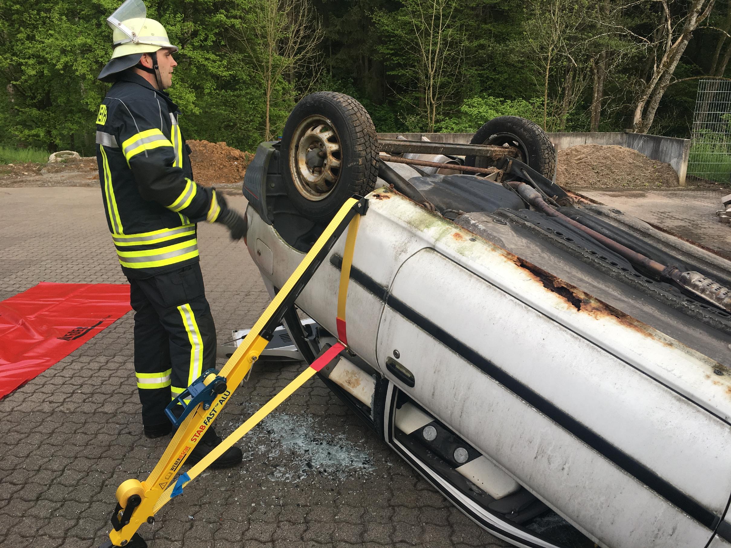 Übung Technische Rettung – Freiwillige Feuerwehr Neckarzimmern