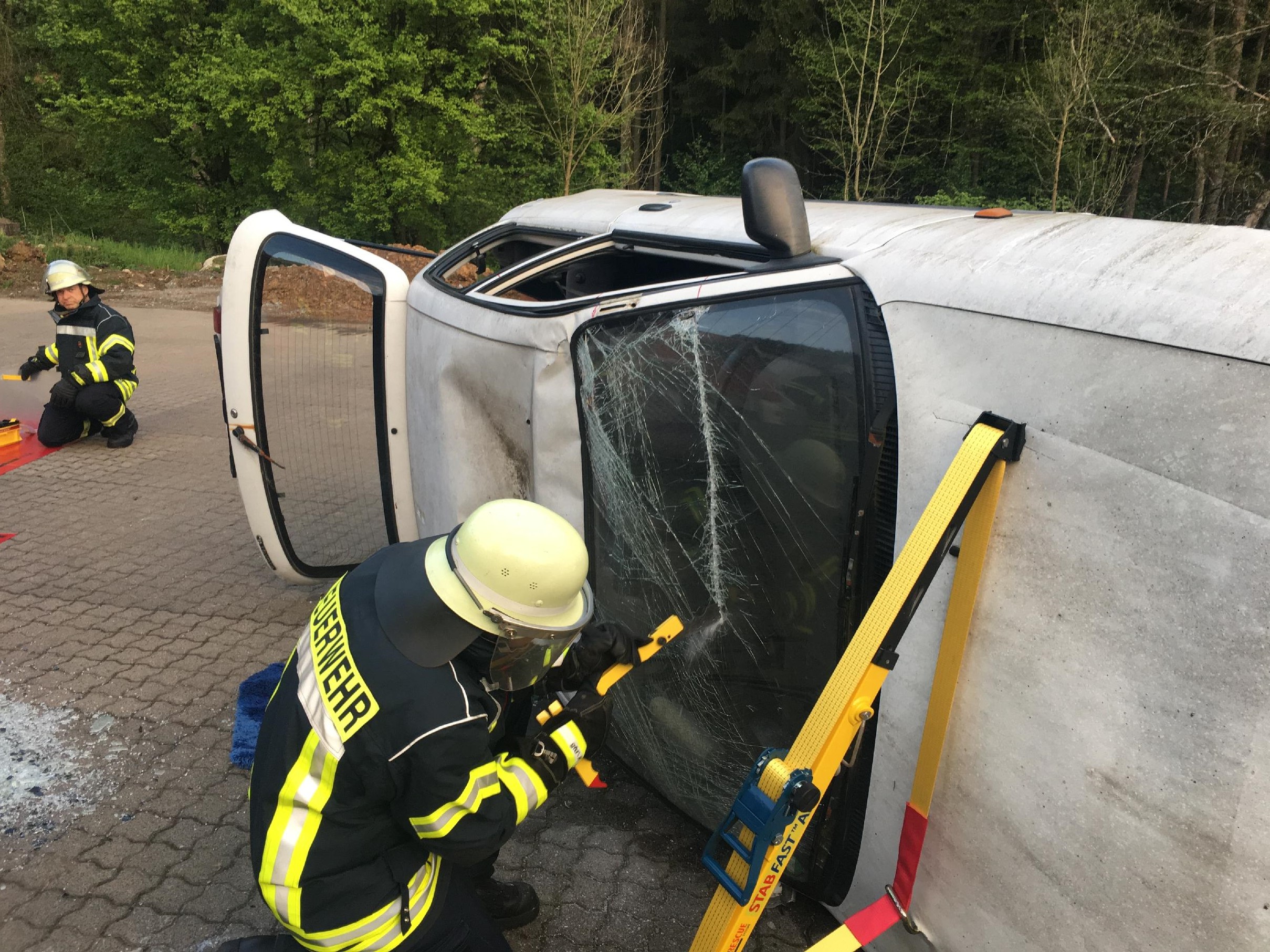 Übung Technische Rettung – Freiwillige Feuerwehr Neckarzimmern