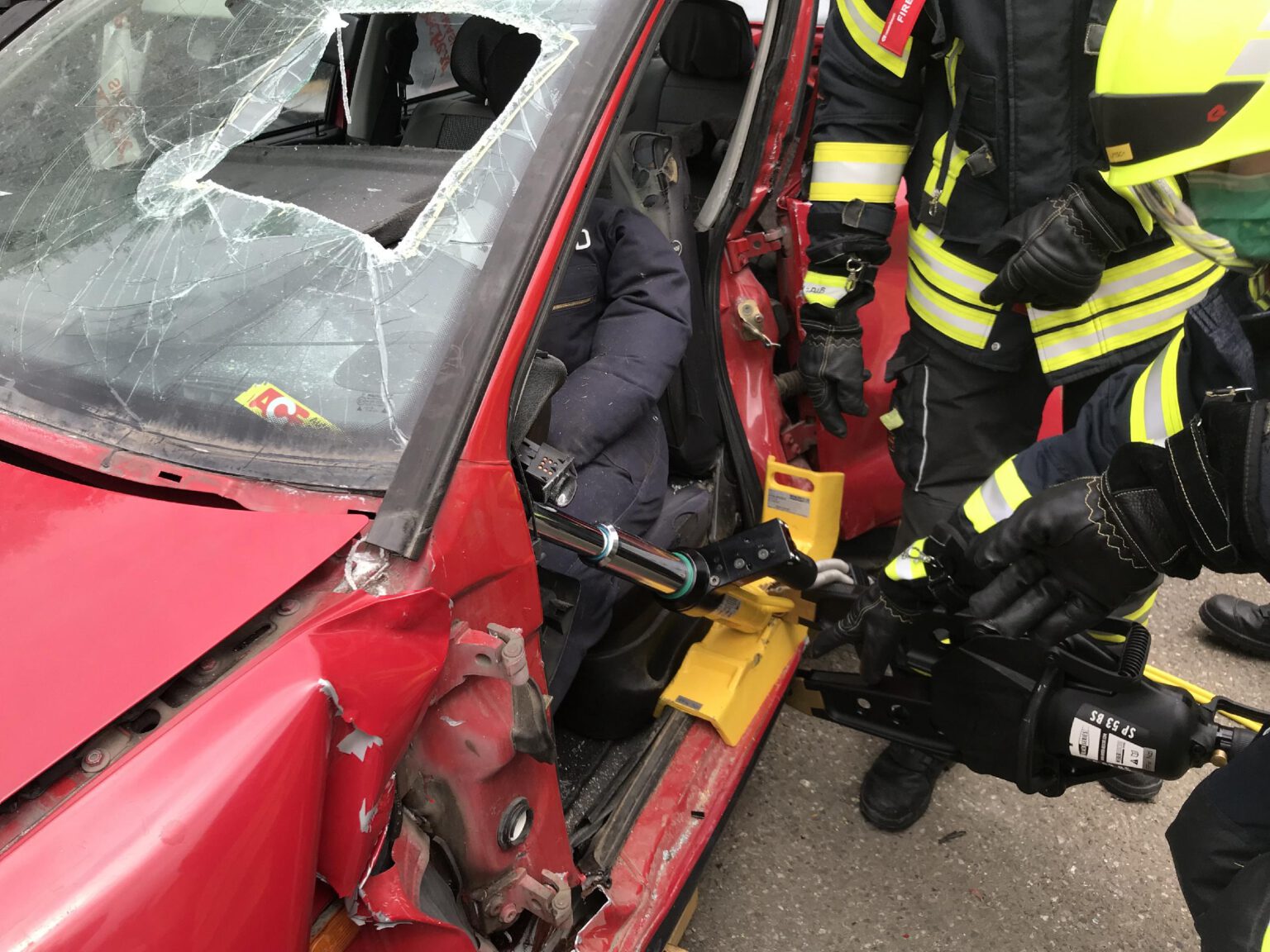 Übung Technische Rettung VU – Freiwillige Feuerwehr Neckarzimmern