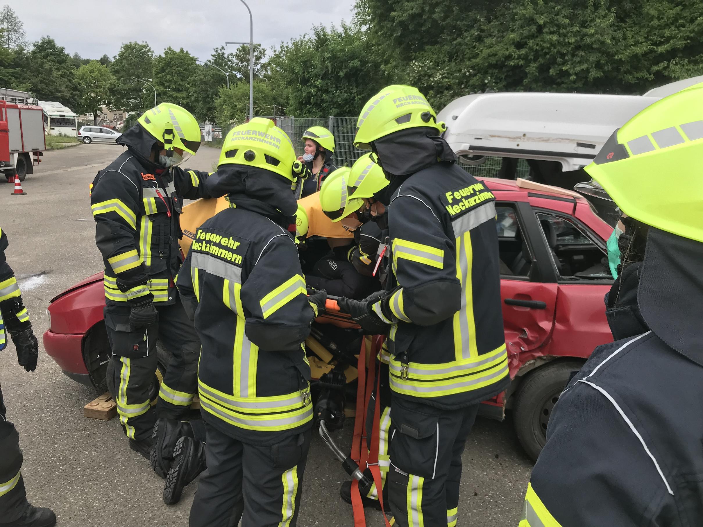 Übung Technische Rettung VU – Freiwillige Feuerwehr Neckarzimmern